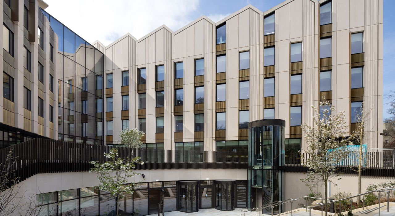 We deliver Oxford’s landmark Life and Mind Building - Wates
